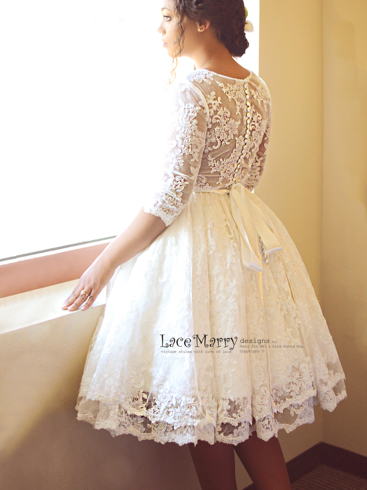 Short lace dress styles for wedding | Beachweddingtips.com